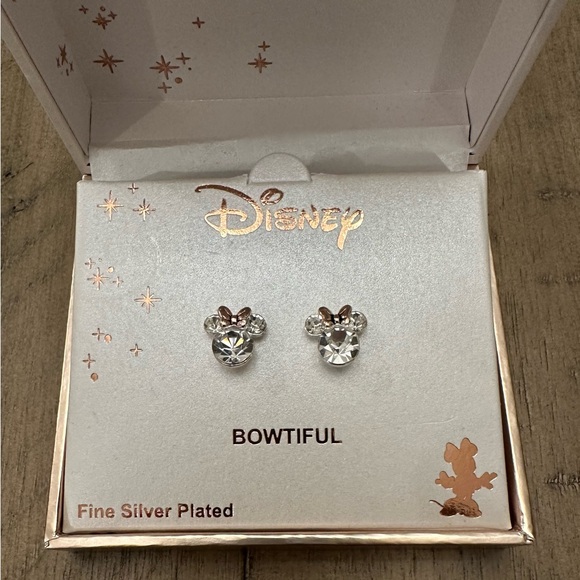 Disney | Jewelry | Minnie Mouse Bowtiful Studs | Poshmark
